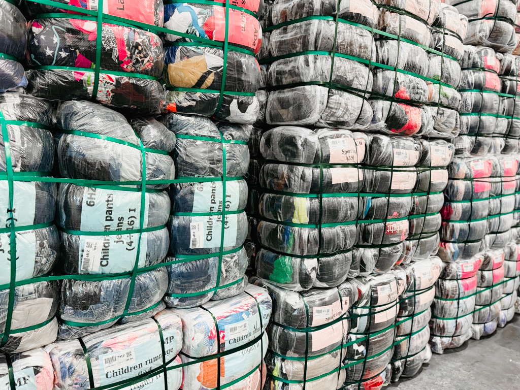 Second Hand Warehouse Gallery - A&E Used Clothing