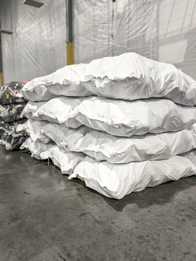 Second Hand Warehouse Gallery - A&E Used Clothing